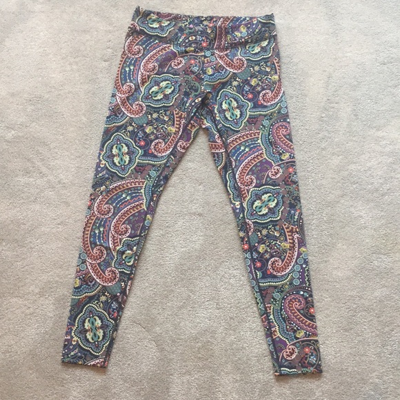 Kira Grace | Pants & Jumpsuits | Kira Grace Paisley Legging | Poshmark
